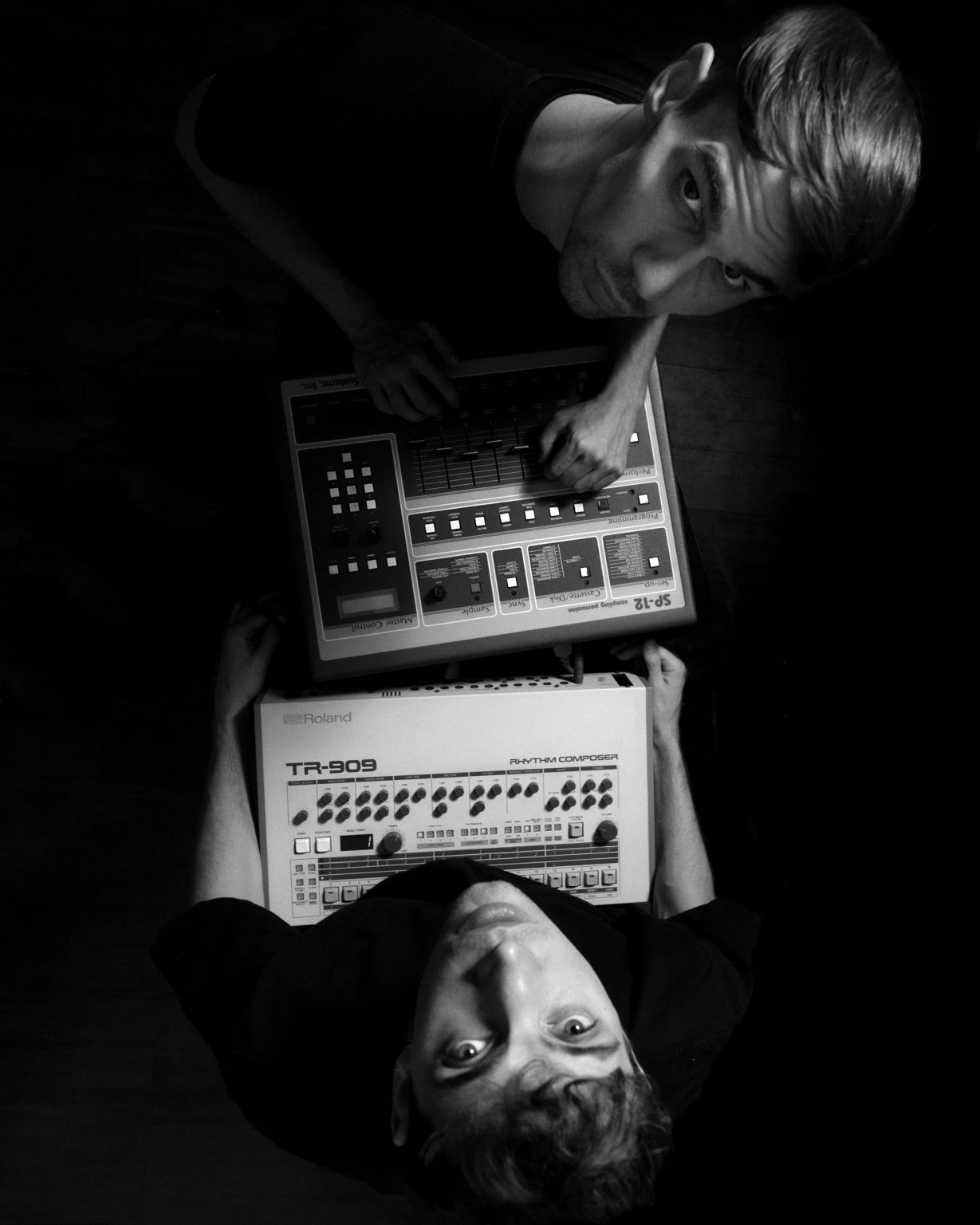 FJAAK – Triangle Agency